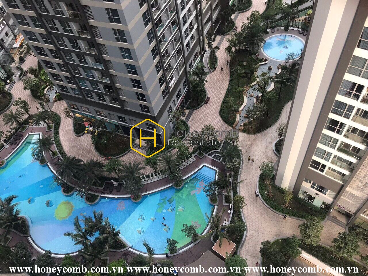 Bright-filled unfurnished apartment with an airy swimming pool view in Vinhomes Central Park ...
