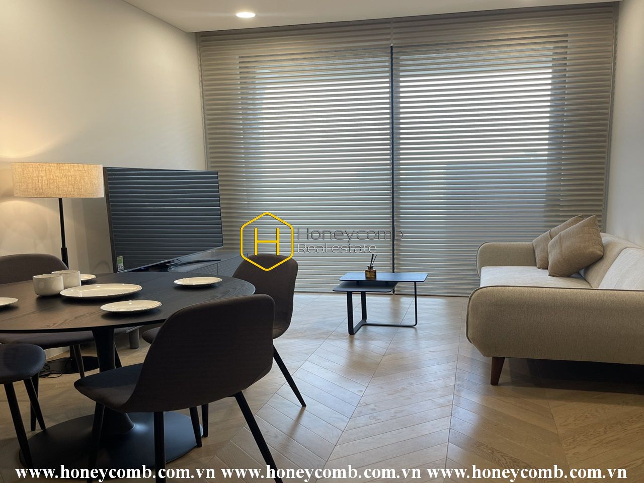 Stylish Apartment with Modern Finishes and Panoramic Views At Lumiere ...